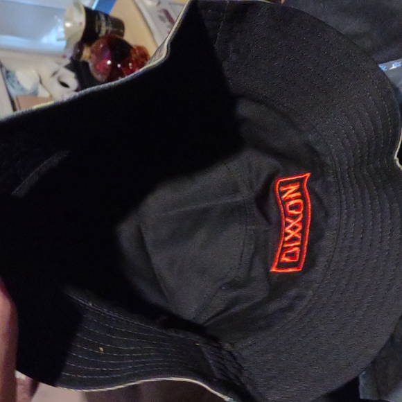 DIXXON | Accessories | Reversible Nwot Dixxon Camoblack Bucket Hat ...